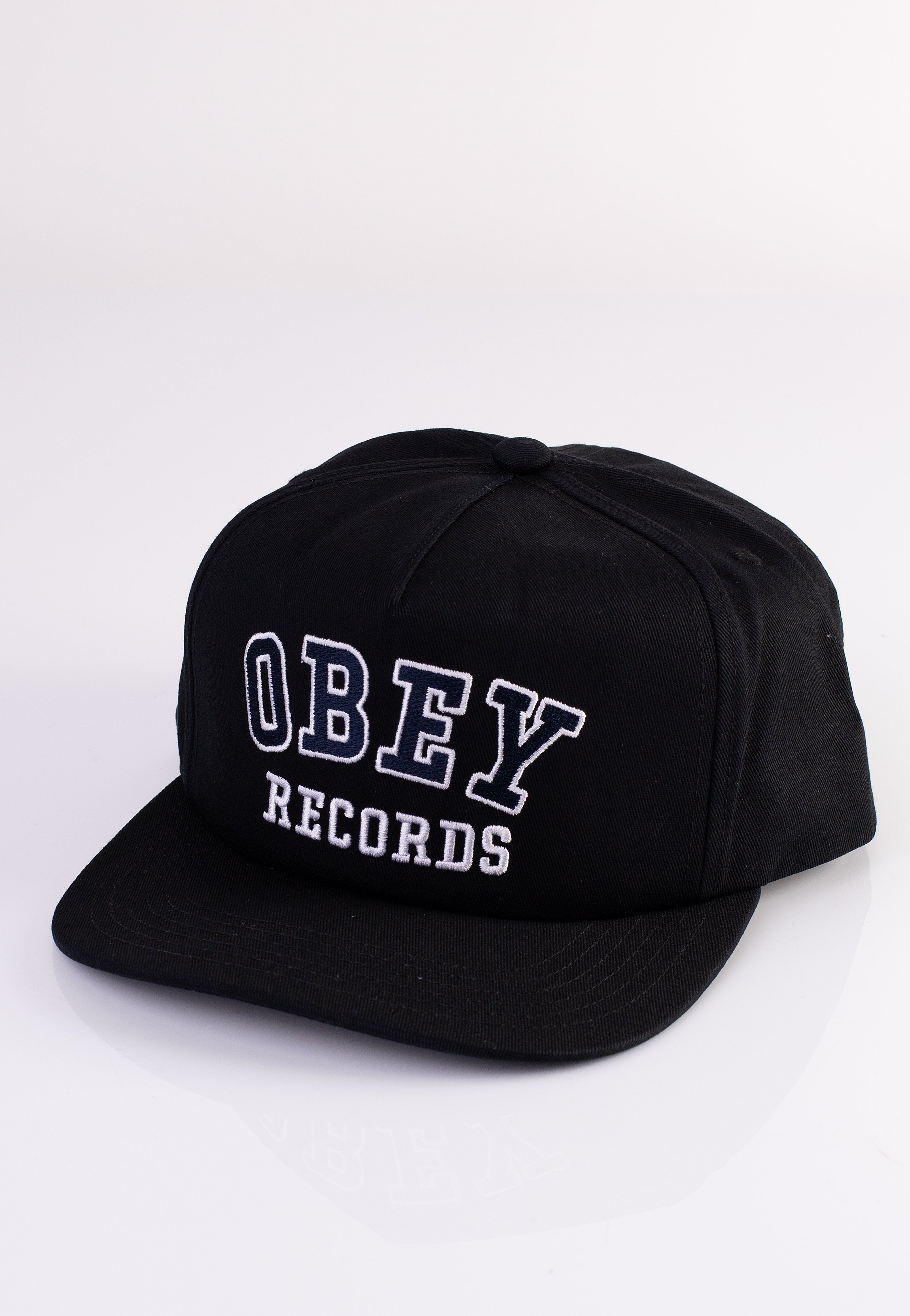 hat obey