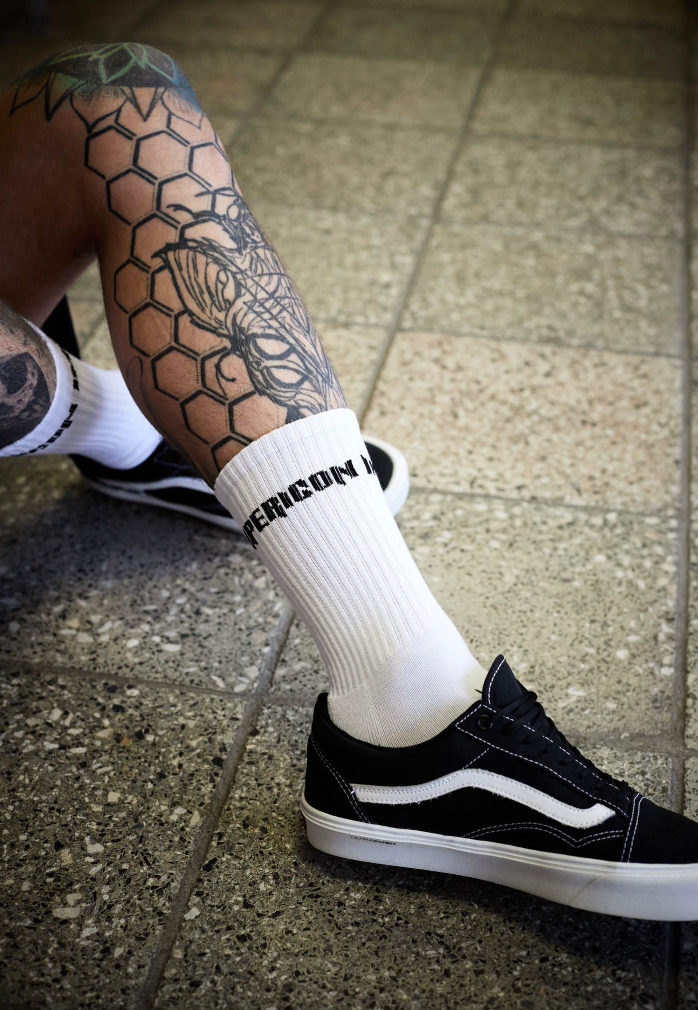 Impericon - Logo White - Socks | Impericon