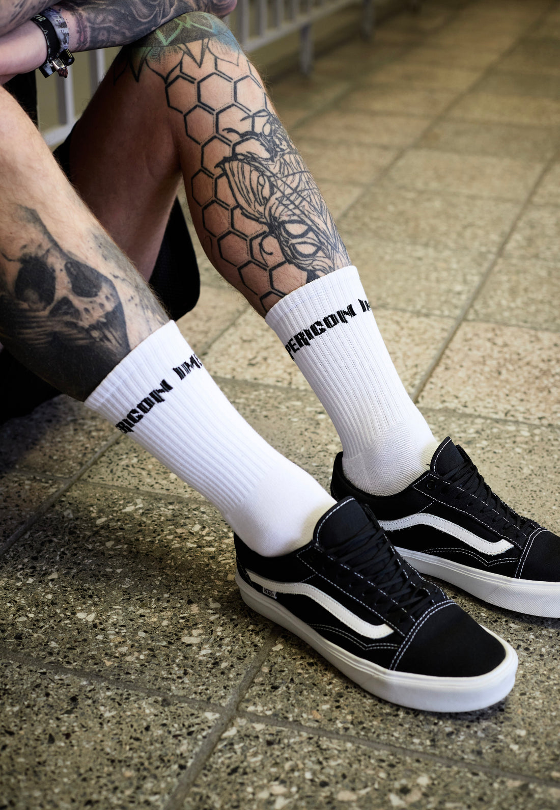 Impericon - Logo White - Socks | Impericon