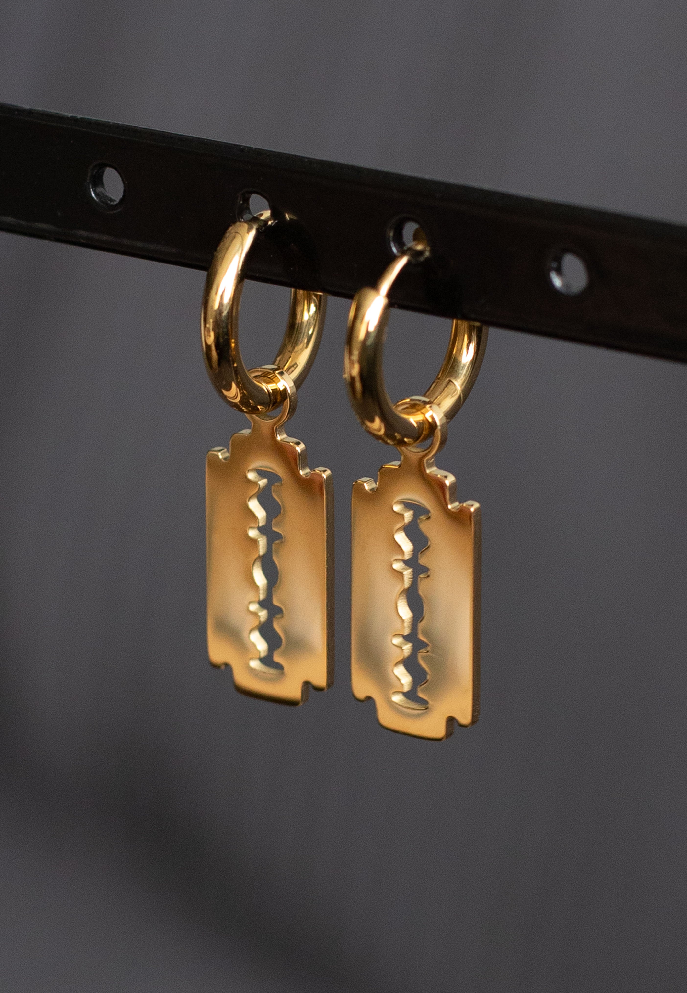 Wildcat - Little Razorblade Hoops (Pair) Gold - Earrings | Impericon