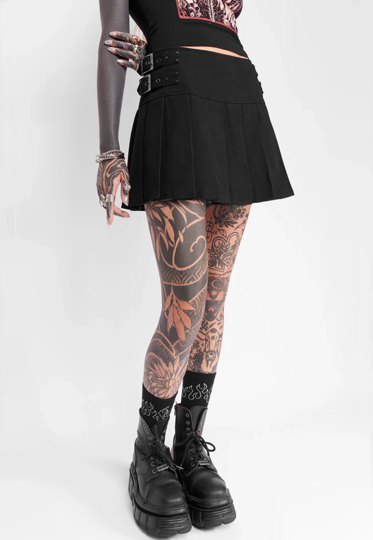Mary Wyatt - Daria Pleated Black - Skort | Impericon